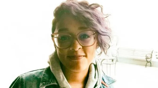 11 Inspiring Female Poets to Check Out Now