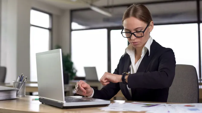 8 Times It’s OK to Leave Work Early