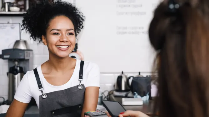 Example Cashier Resume and How to Write Your Own