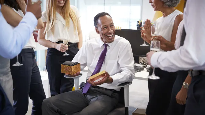 35 CEO Gifts For the Best Boss Ever