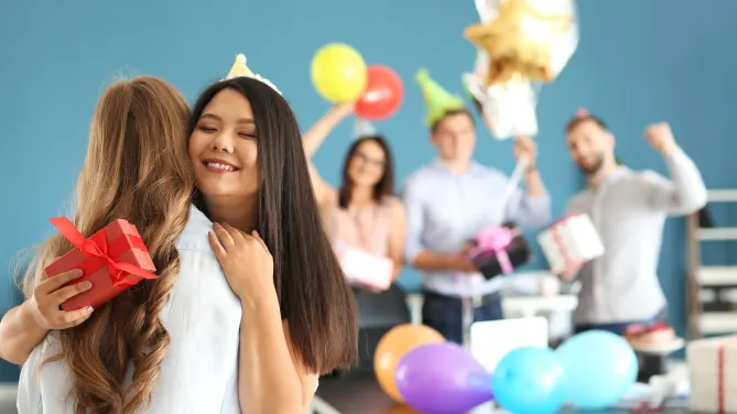 35 Hilarious Work Anniversary Memes to Celebrate Your Career