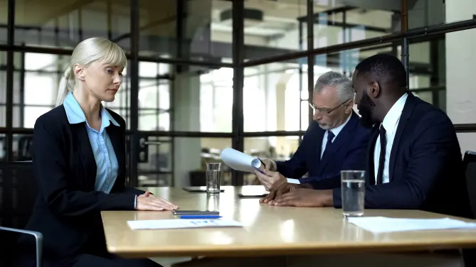Here’s Why Your Male Boss May Be Avoiding You — And How to Respond