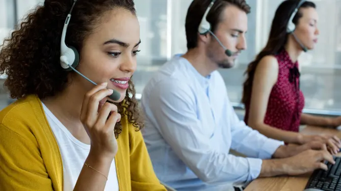 Thinking Of Becoming A Sales Representative? Here’s What You Need To Know