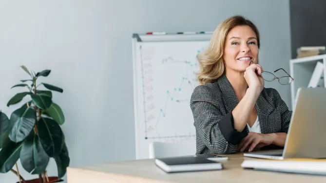 10 Hacks to Help You Get Back Into Work Mode After Vacation - Fairygodboss