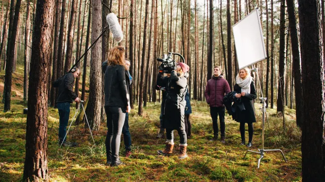 How to Get Cast as an Extra in a Movie