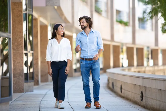 6 Differences Between Colleagues and Coworkers