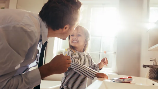 How Supporting Dads At Work Helps Everyone — Including Working Moms and ...