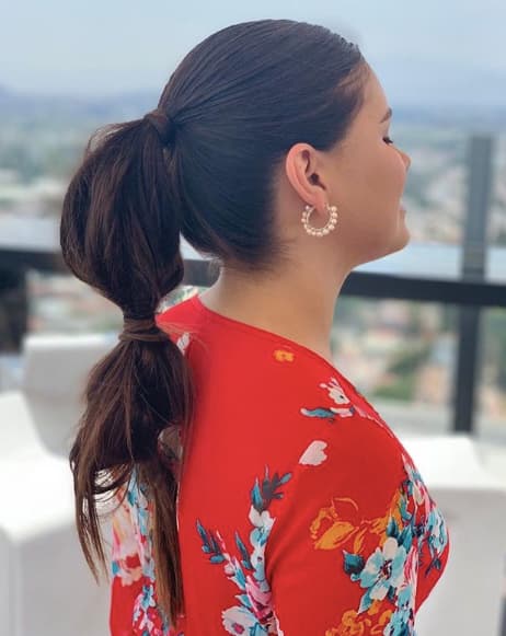 25 Best Work Hairstyles That'll Make Your Coworkers Say 'Wow ...